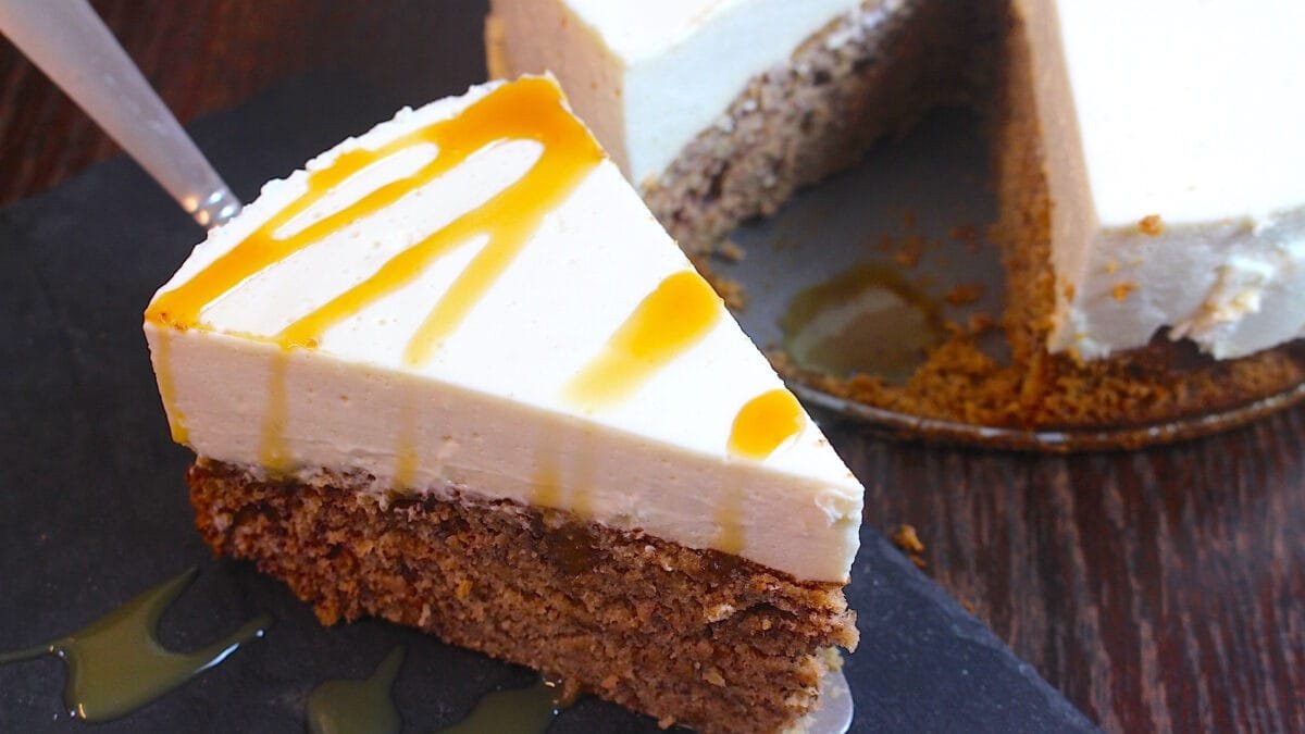 Delicious Banana Bread Cheesecake | Cook with Faiza